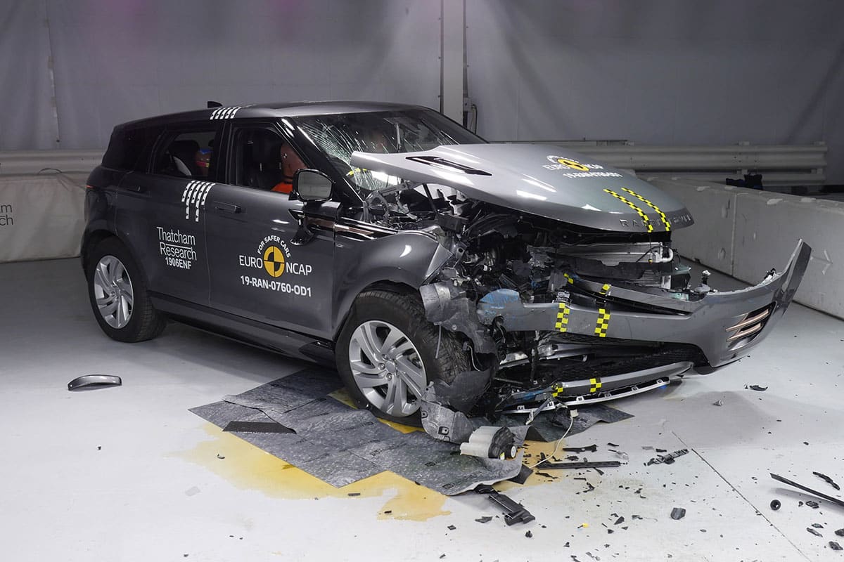 Range Rover Evoque takes five-star safety honours | The Car Expert