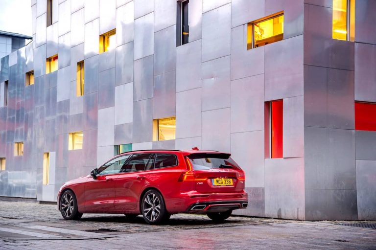 Volvo V60 estate (2018 onwards) | Expert Rating | The Car Expert