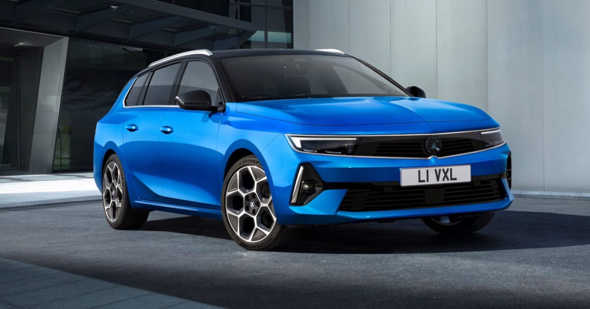 Vauxhall reveals first electrified Astra estate | The Car Expert