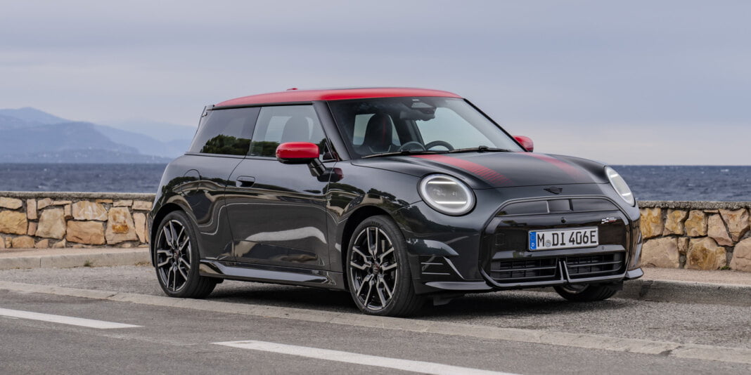 Mini Cooper Electric debuts in 'Sport' guise | The Car Expert