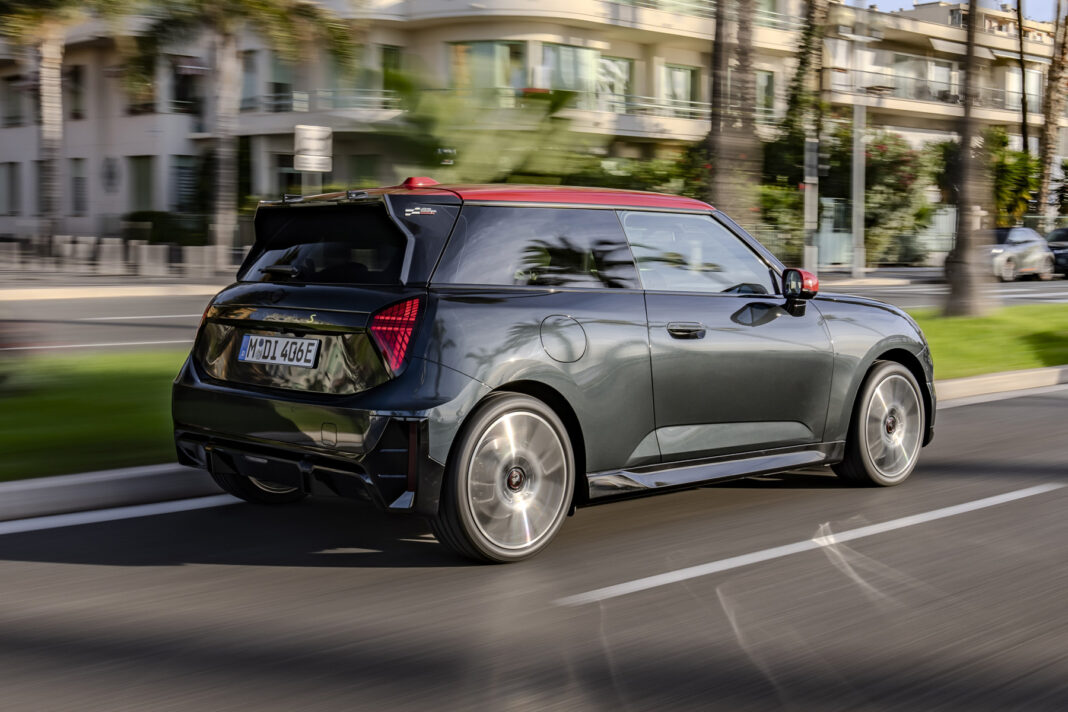 Mini Cooper Electric debuts in 'Sport' guise | The Car Expert