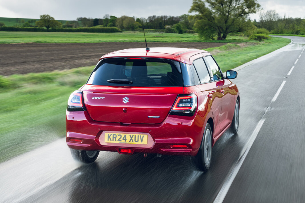 Suzuki Swift test drive | New car reviews 2024 | The Car Expert