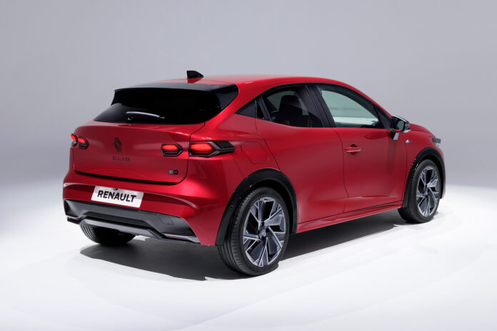New Renault Clio hatchback debuts | The Car Expert