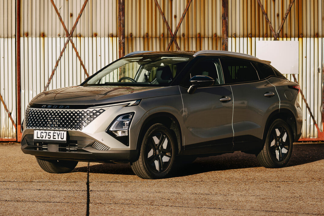 Omoda 5 line-up bolstered by hybrid model | The Car Expert